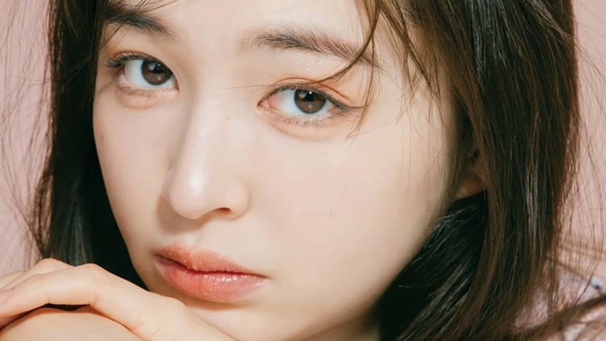 【水蜜桃メイク】中国でバズった！ちゅるんと激盛れ〈ワンホンメイク〉講座 | TRILL【トリル】