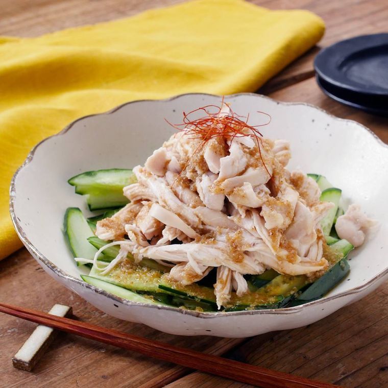 レンジ調理でもしっとり！簡単 棒棒鶏（バンバンジー） | TRILL【トリル】