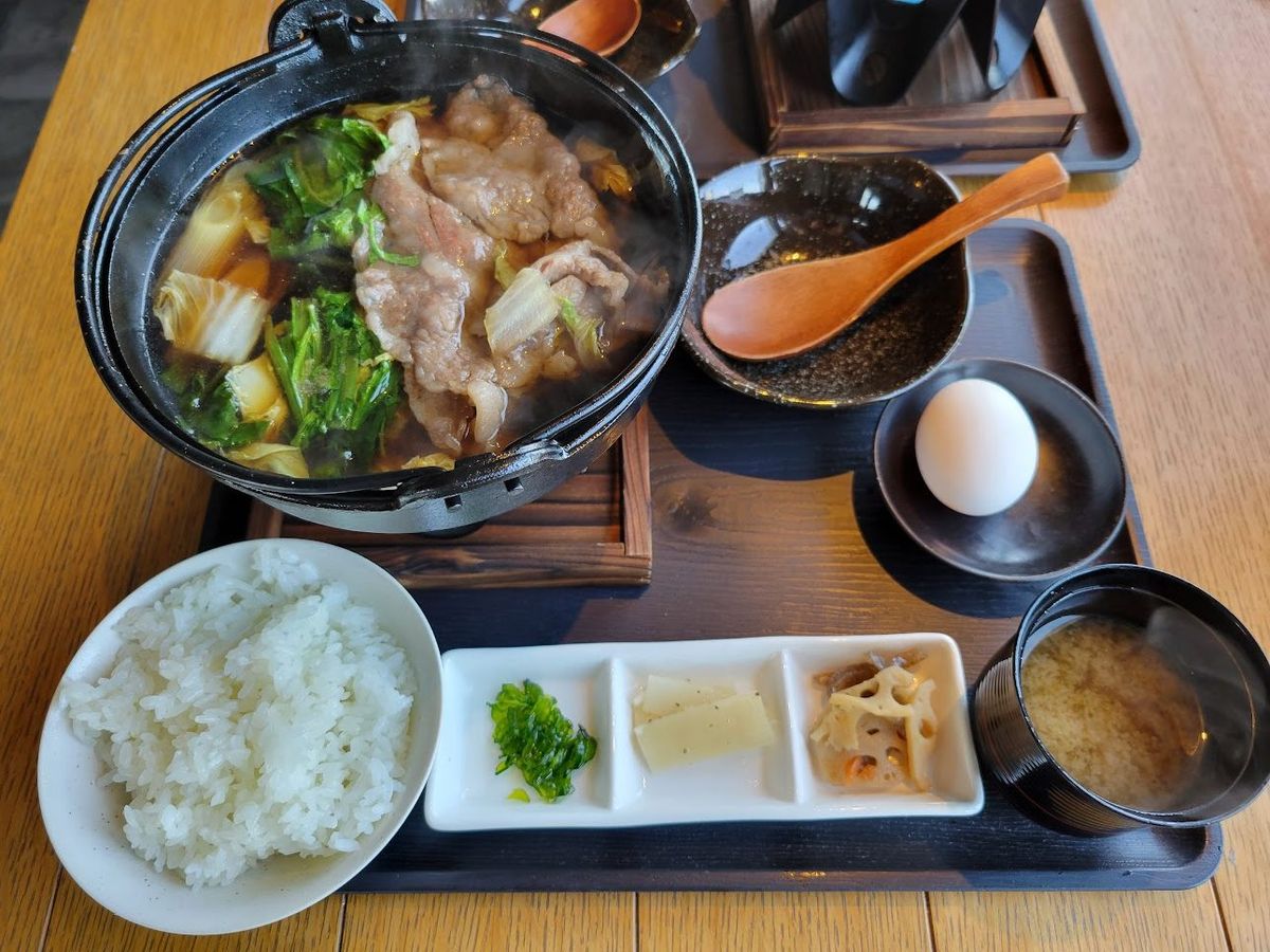 【天満橋】高級和牛、牡蠣、眺望を贅沢に味わう！新店「牡蠣と肉 宴」 | TRILL【トリル】