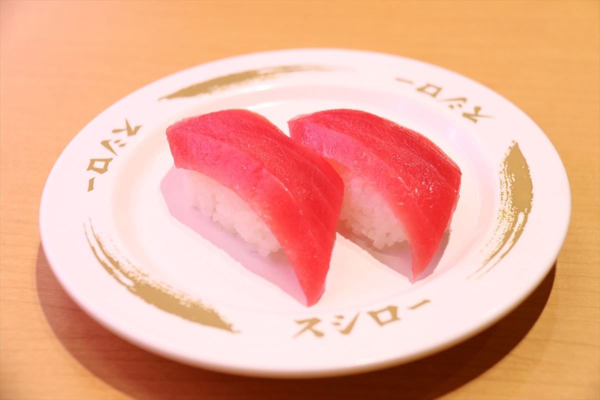 スシロー「本鮪赤身」100円で販売 新メニュー「パリパリチキンにぎり」、鮪の“希少部位”も | TRILL【トリル】