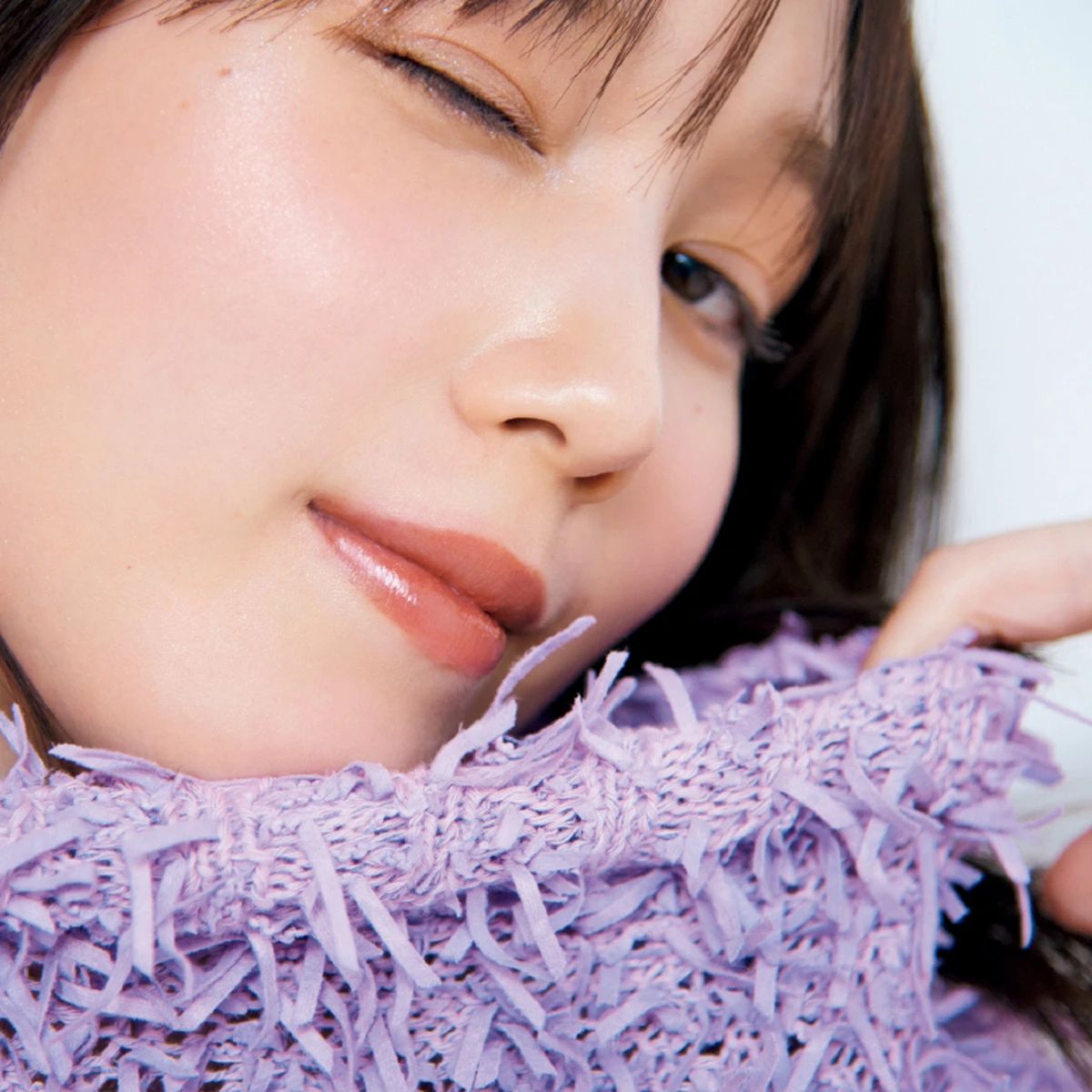 本田 翼さんのスタメンコスメ、すべて見せます！ 美容液は3本常備、頼りにするクリーム | TRILL【トリル】