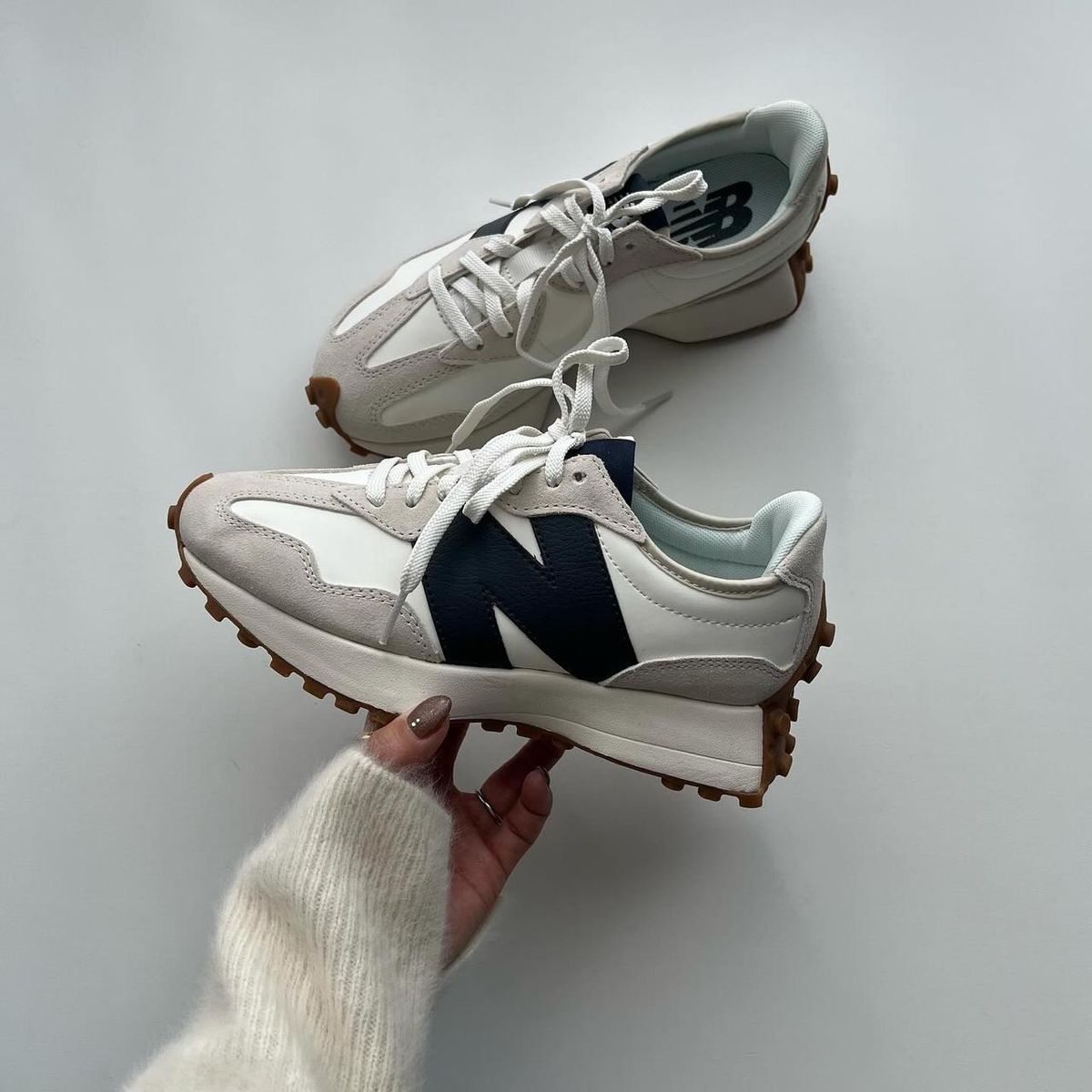 ＜運命の出会い！？＞【ニューバランス】オシャレ女子も一目惚れ♡「最旬スニーカー」 | TRILL【トリル】