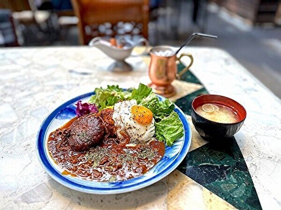 【寝屋川】非現実空間へ！お洒落な倉庫カフェ「古虎厨房」 | TRILL【トリル】