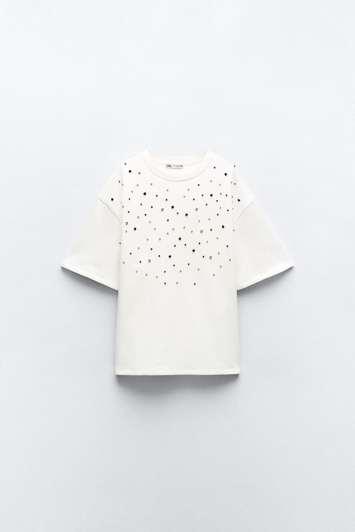 名品発掘しちゃったかも！【ZARA】ひと癖が可愛い♡「白T」 | TRILL【トリル】