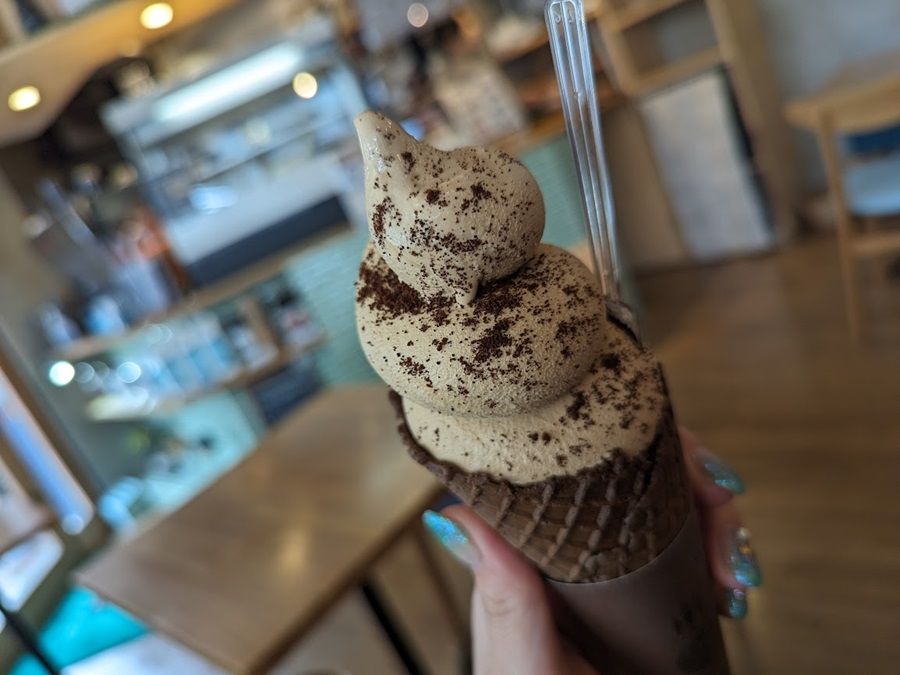 ほろ苦で大人なひんやりスイーツは『THREE FISH COFFEE』 | TRILL【トリル】