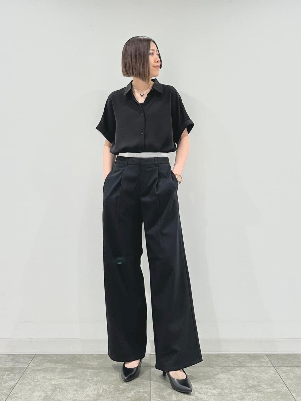 ＜上下5,000円以下で完成！＞【GU】大人が着られる「オール黒コーデ」って？ | TRILL【トリル】