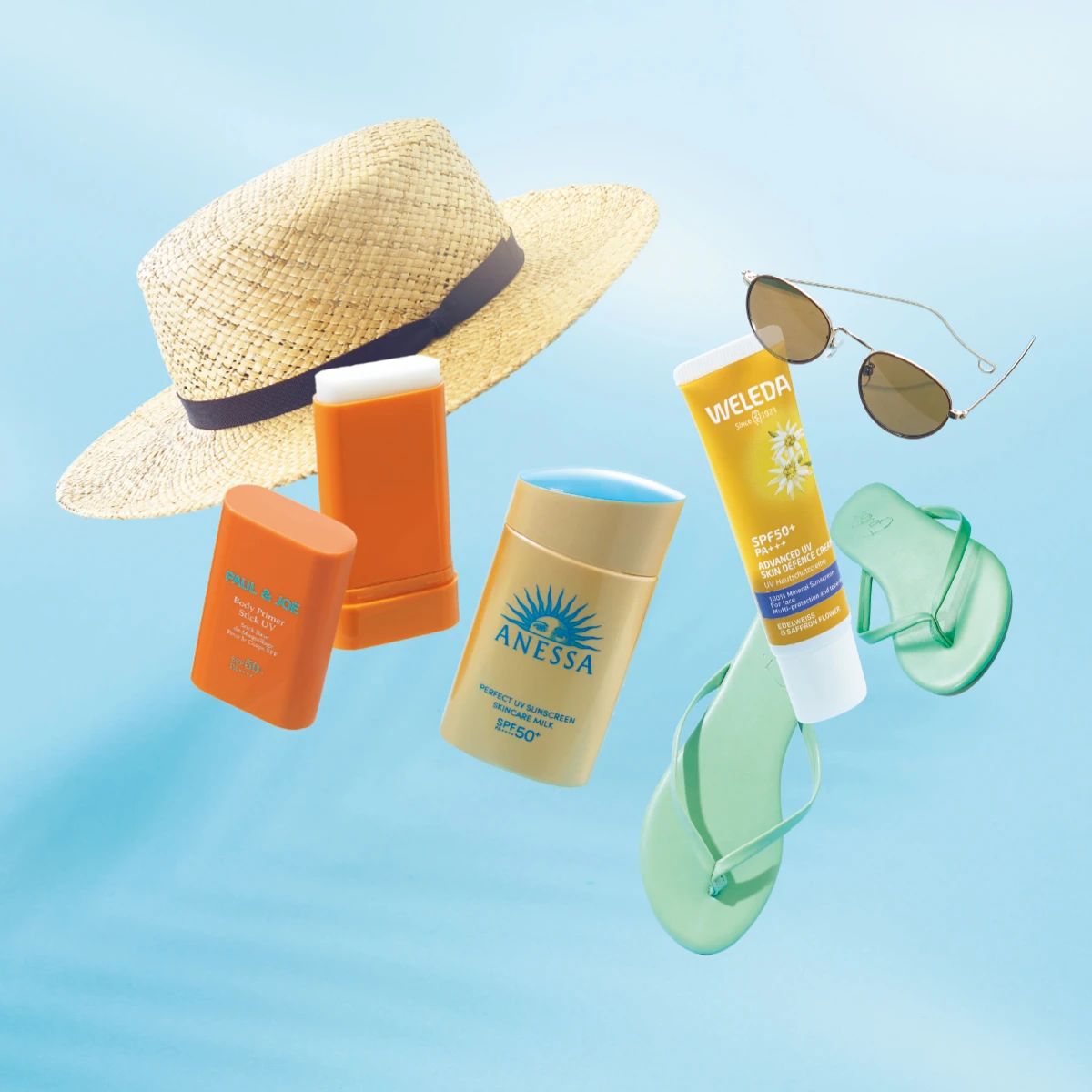 バカンスに持っていくUV3選。汗・水・熱に強いはマスト！ 気分の上がる要素も | TRILL【トリル】