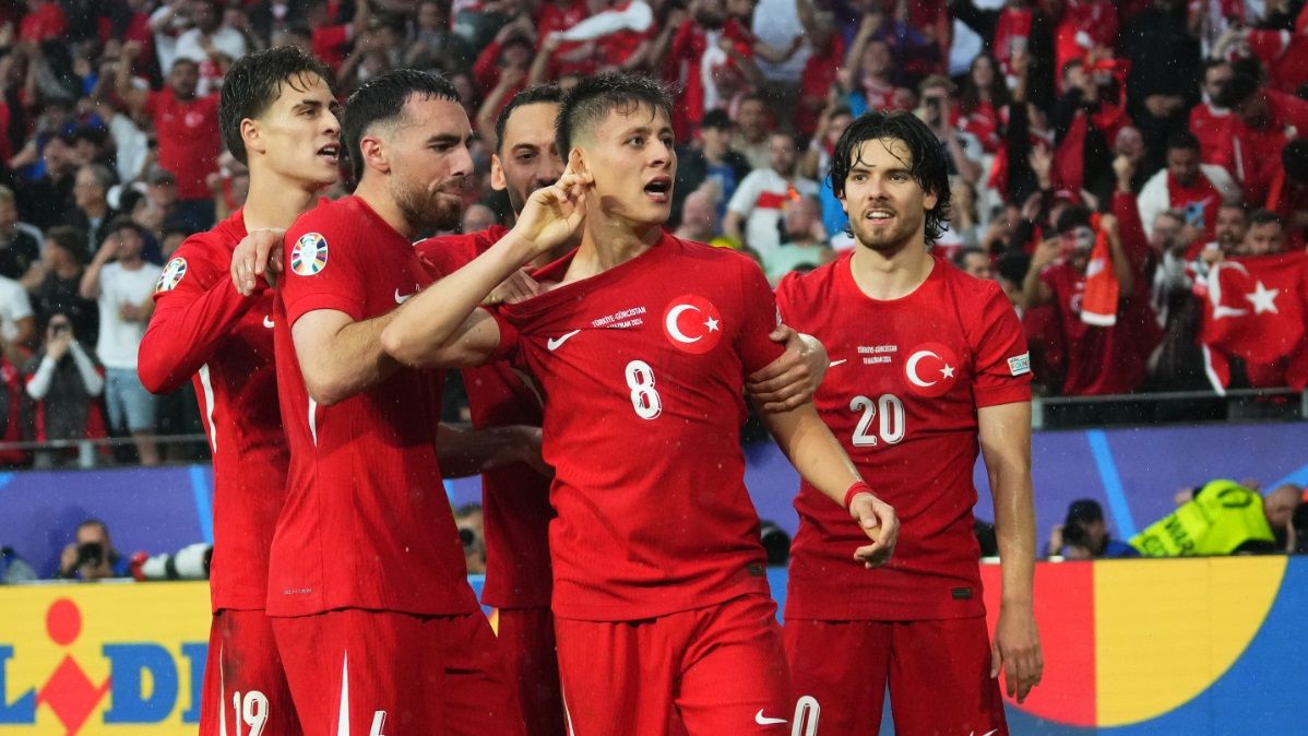 ロナウド超え！トルコの19歳アルダ・ギュレル、EURO史上最年少デビューゴールも「個人記録はどうでもいい」 | TRILL【トリル】