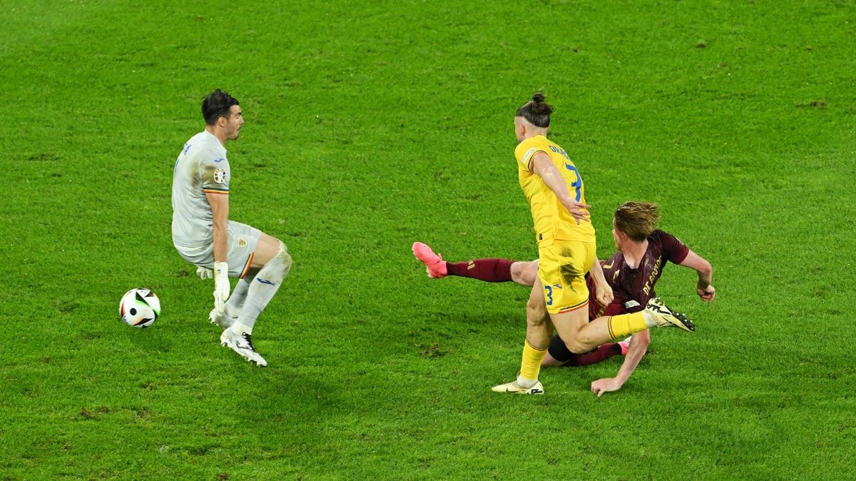 デブライネ、EUROでゴールキック一発ゴールを説明 ルーマニアGKは「サッカー界の怪物」 | TRILL【トリル】