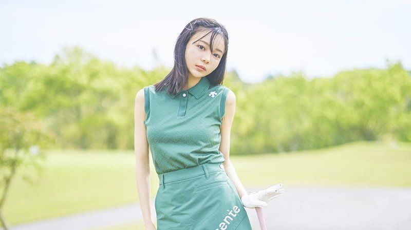 【ar golf】ゴルフ中、二の腕が細く見えるトップスが欲しかった！ 腕を出しても上品なスリーブレスシャツが使えすぎ♡ | TRILL【トリル】