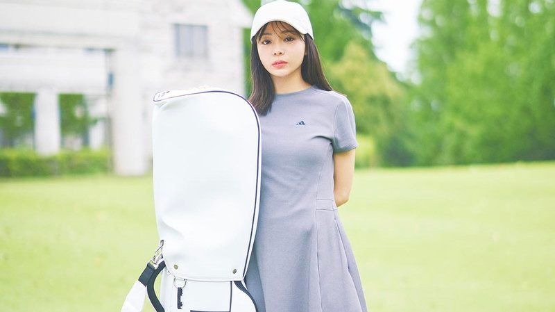 【ar golf】淡いグレーが可愛いadidasのワンピース♡ フレアなスカート×ピタッとな上半身で手に入る最高のスタイル♪ | TRILL【トリル】