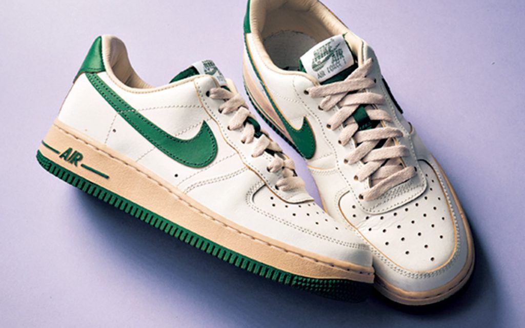 【NIKEスニーカー、iPhoneケース…】CLASSY.スタッフが最近買った、お気入りアイテム9選【2023年1月編】 | TRILL【トリル】