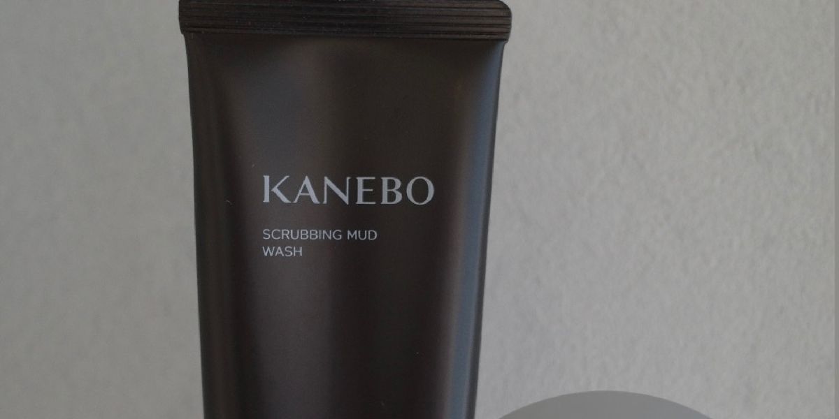【KANEBO(カネボウ)】2,000円台で毛穴に効く！「スクラビングマッドウォッシュ」使い切りレビュー | TRILL【トリル】