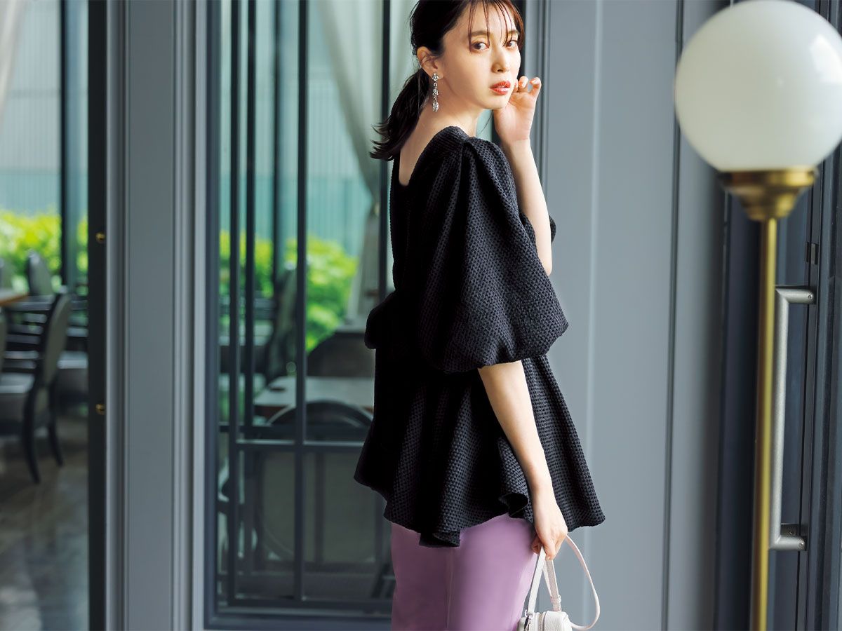 ボリューミーなチュニックは、デコラなイヤリングを合わせて目線をUP♪〈7/9のコーデ〉 | TRILL【トリル】