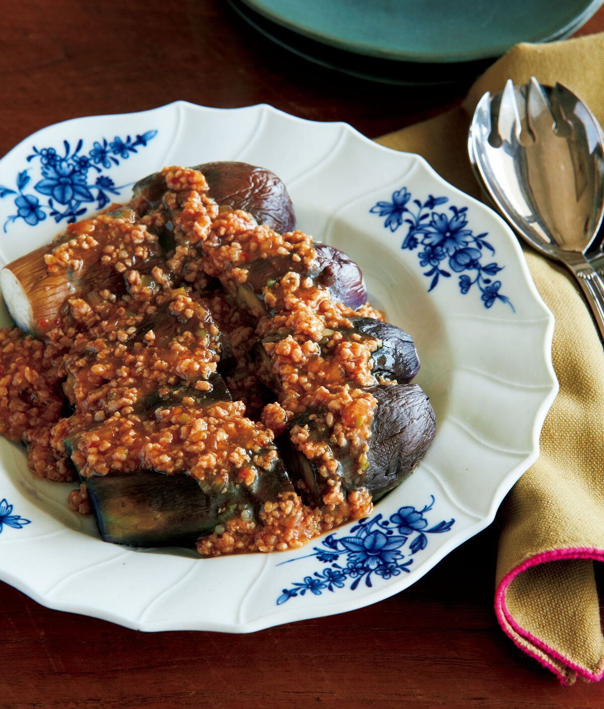 【なす8個使い切り】フライパンで丸ごと蒸すだけ！『蒸しなすの麻婆だれがけ』のレシピ | TRILL【トリル】