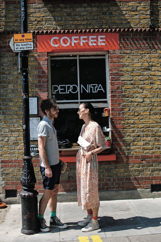 ワンピースの柄と小物をリンクさせたのがポイントなコーデ | TRILL【トリル】