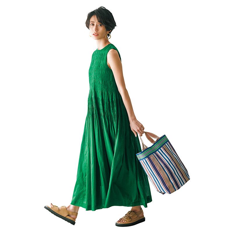 大人の【夏ワンピ】にグリーンがオシャレ！鮮やかなのに派手すぎない | TRILL【トリル】