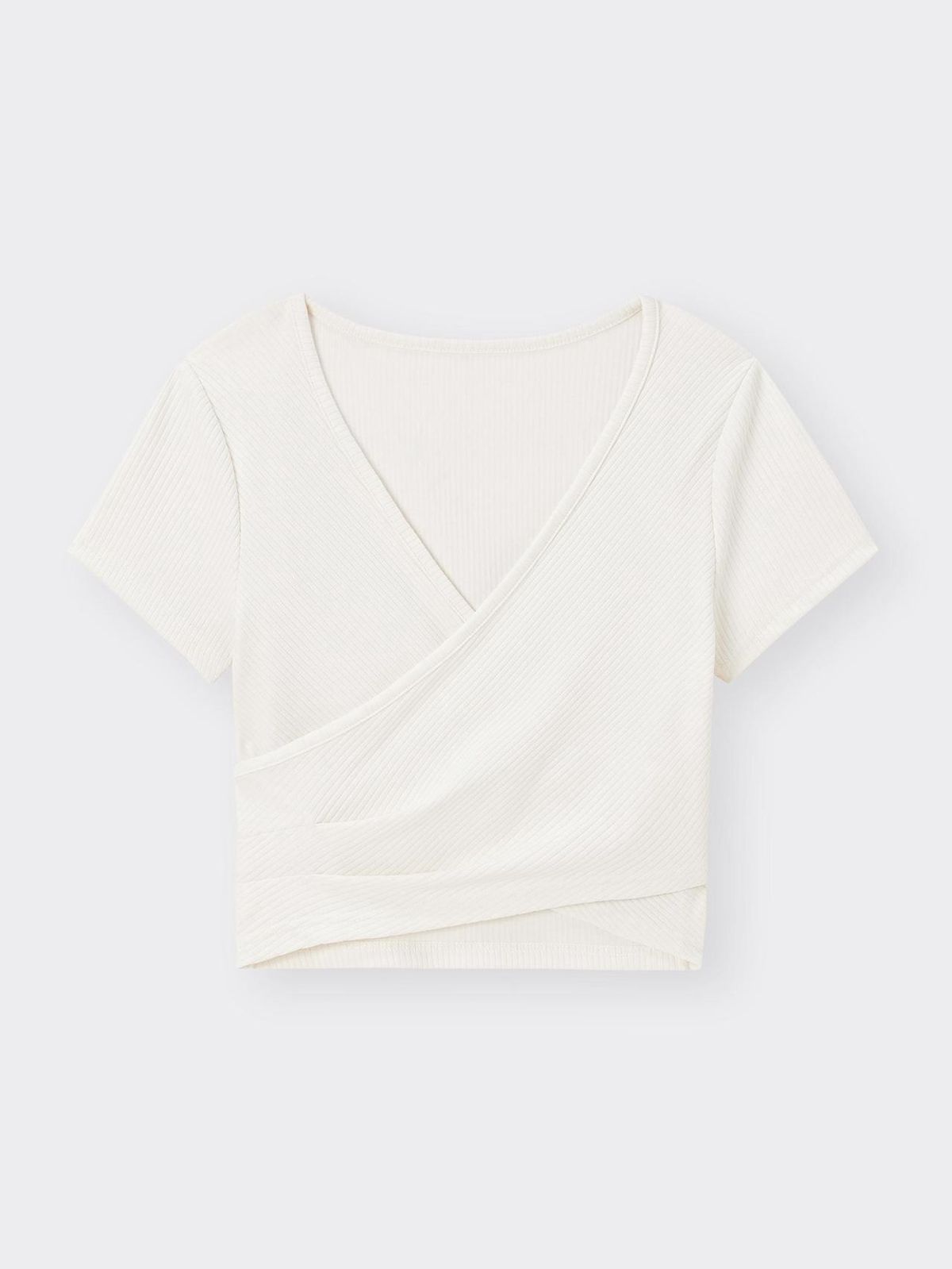 ちょっと待って、990円！？【GU】全種類買っちゃいそう！ 「大優勝トップス」 | TRILL【トリル】