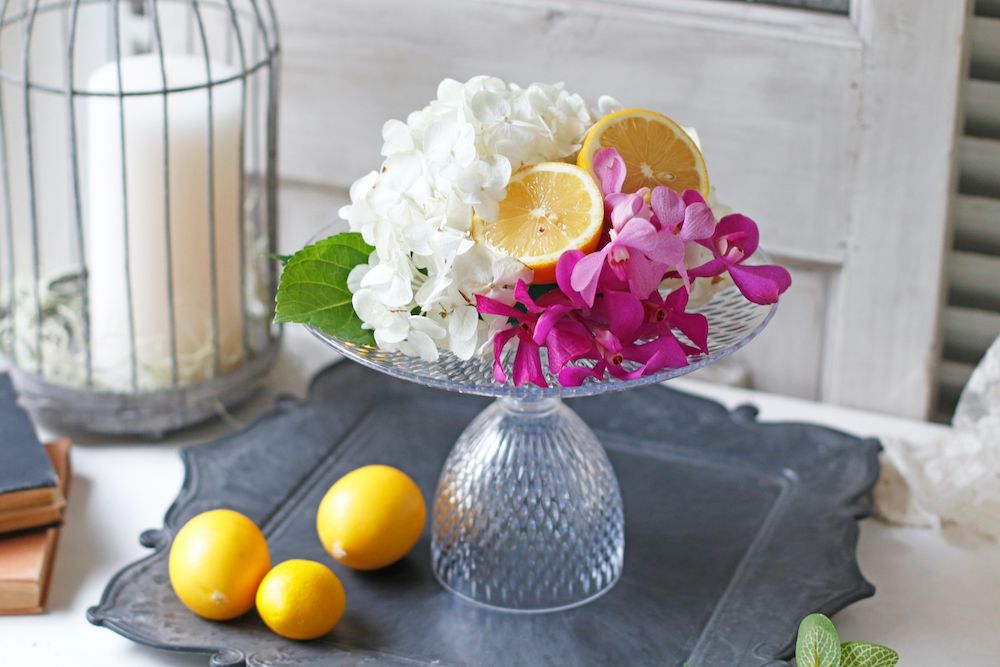 花とフルーツは相性抜群。夏の爽やかお招きアレンジ プチプラ花コーデVol.141 | TRILL【トリル】