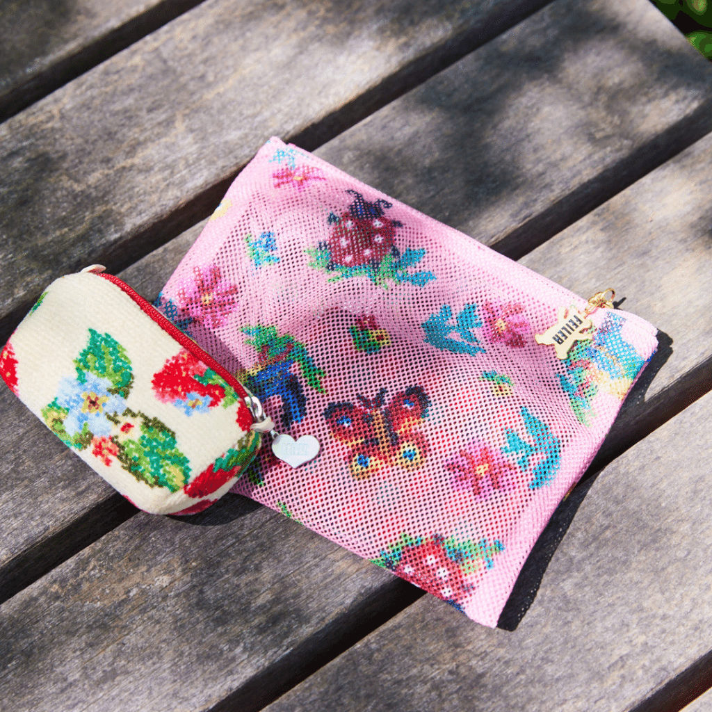 「フェイラー」夏はバッグ＆ポーチも人気！ランキングベスト3は？＜SNAP＞ | TRILL【トリル】