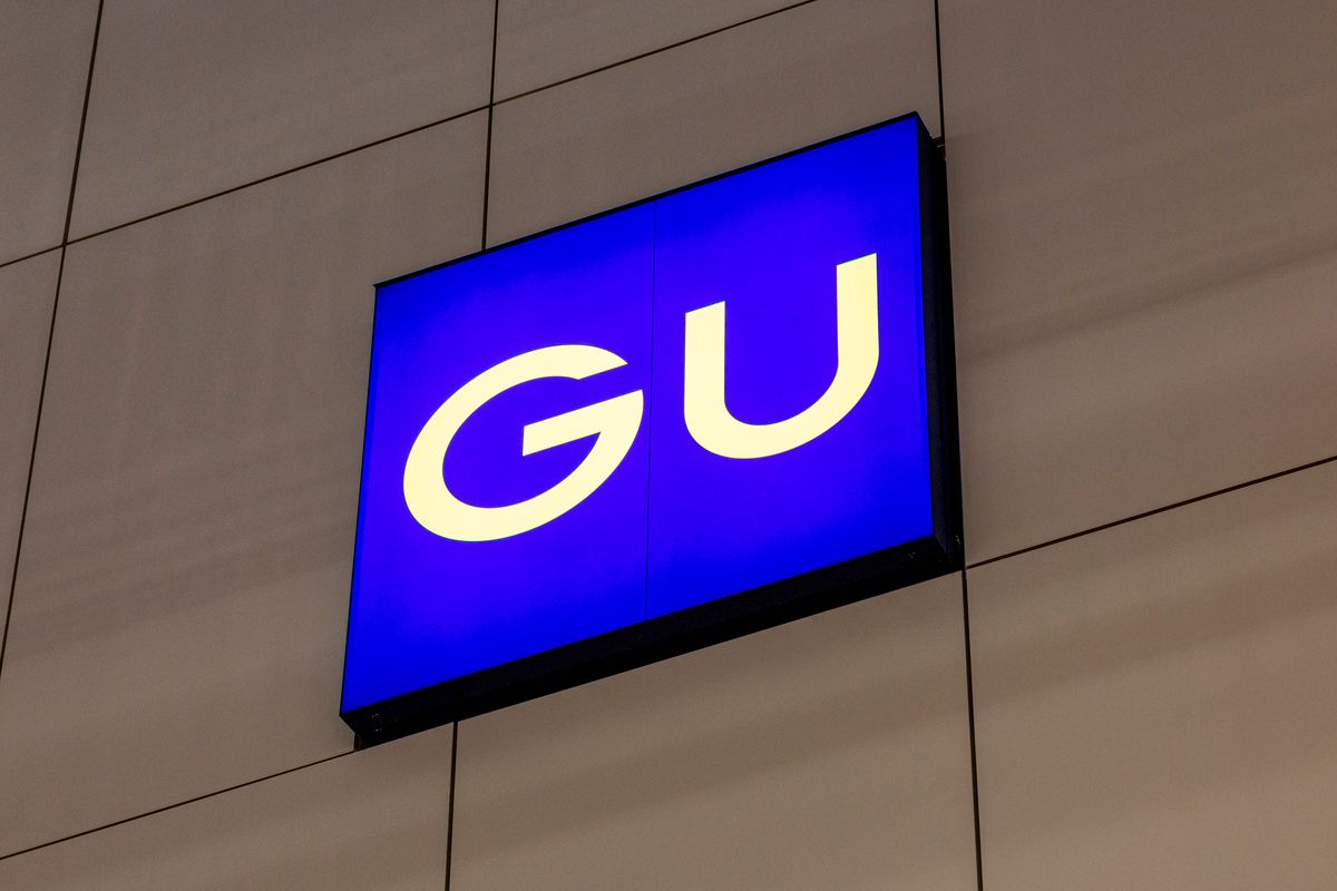 値下げ助かる〜！GUの『990円トップス』が高見え間違いなし♡「大正解」「使い勝手がいい」と絶賛の声も | TRILL【トリル】