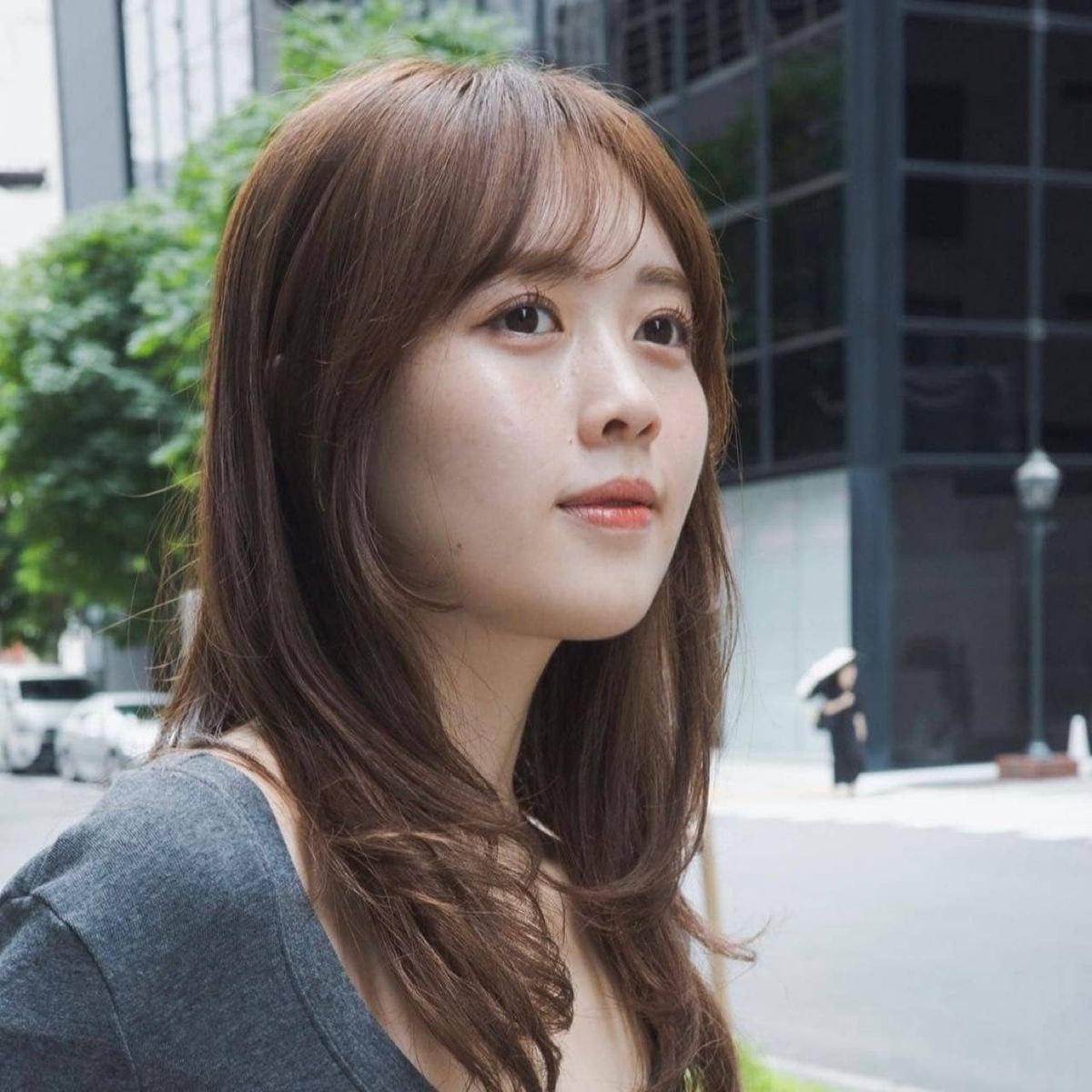 肌馴染み良くてナチュラルに仕上がる。大人髪のイメチェンは【ベージュ系ヘアカラー】で | TRILL【トリル】