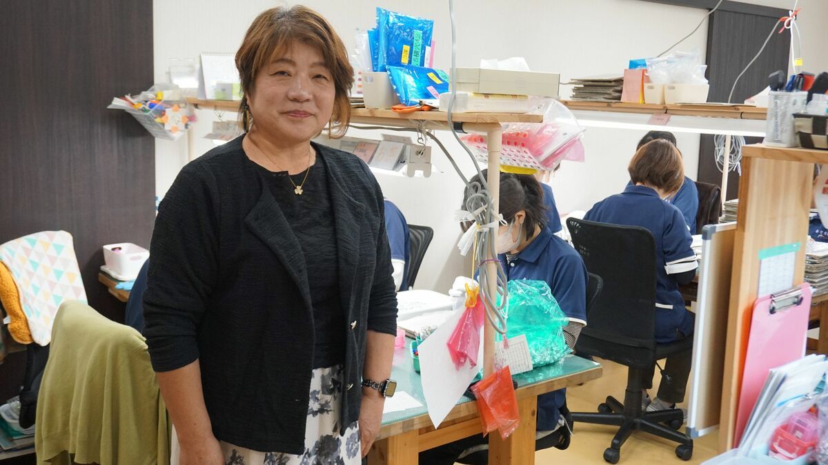 1日8万個の精密機械部品を検査…パートから起業した61歳社長が｢当日朝のLINE｣で休める会社にした深い理由 | TRILL【トリル】