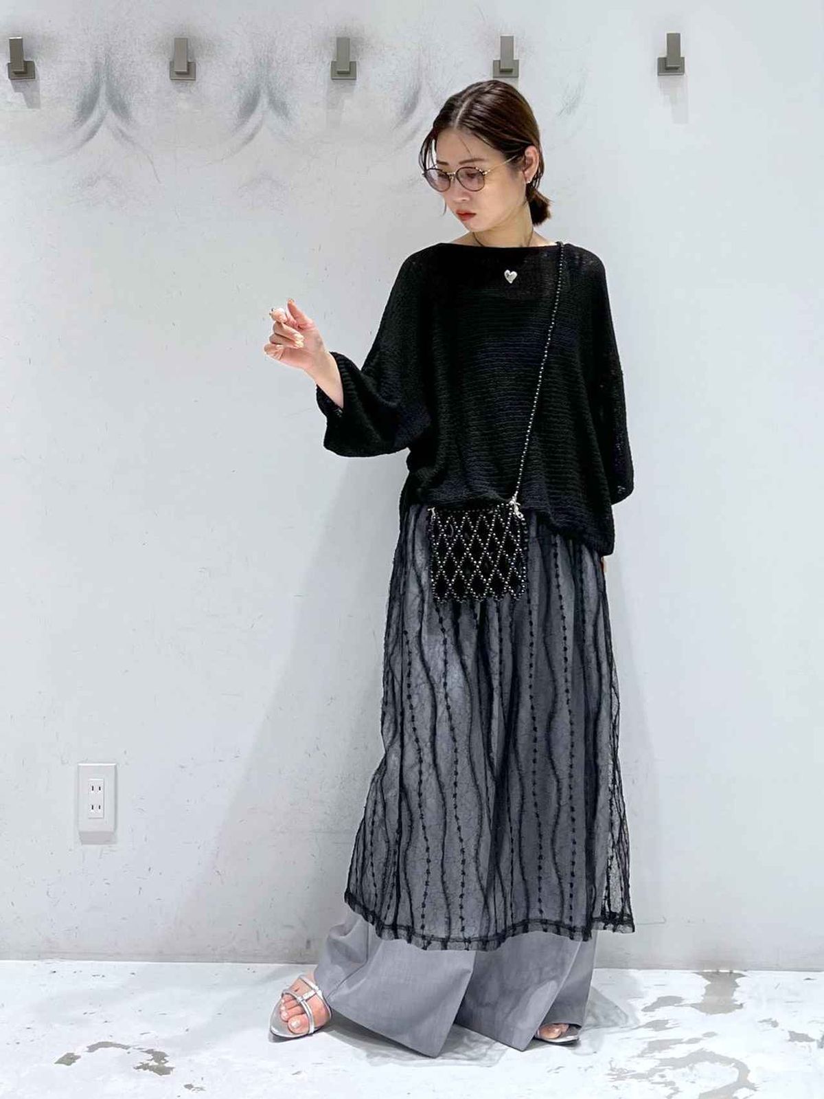 「モノトーン」でここまで垢抜ける！【LEPSIM】30・40代がマネしたい♡「素敵コーデ」 | TRILL【トリル】