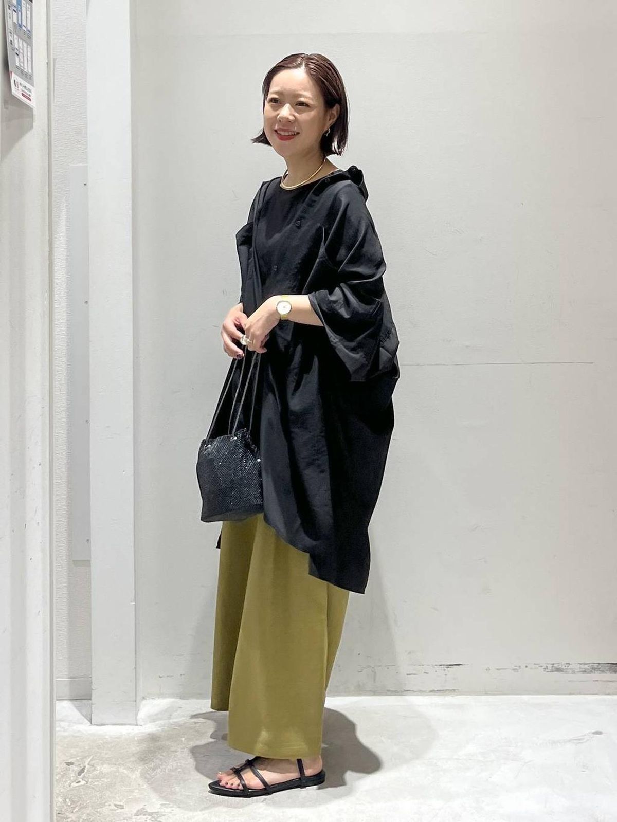 隠してる感、 出てません！！【40・50代】オシャレに二の腕カバー♡「優秀トップス」 | TRILL【トリル】