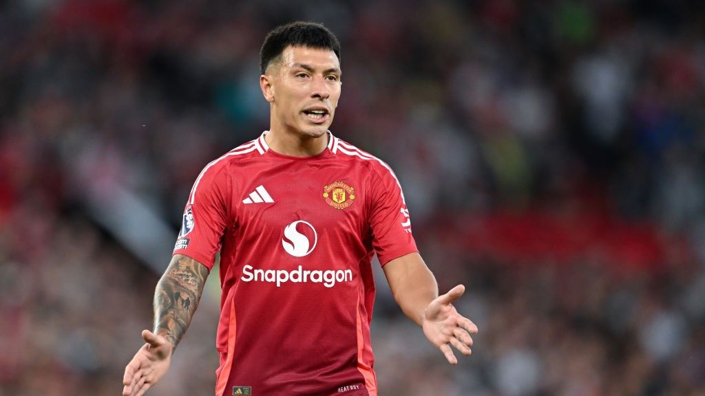 ユナイテッドDFリサンドロ・マルティネス、先日大敗のリヴァプールMFとの2ショットで炎上 | TRILL【トリル】