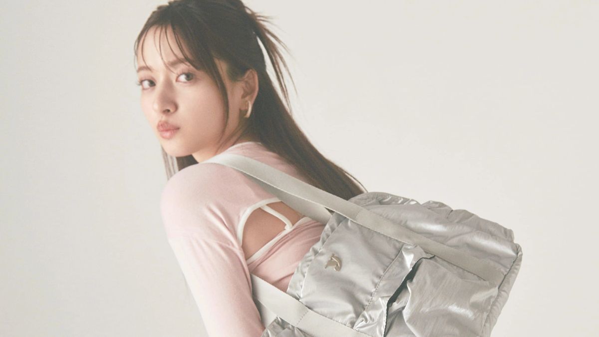 2000年代初期のコンサバが今アツい♡ 令和に進化した「制服風コーデ」術 | TRILL【トリル】