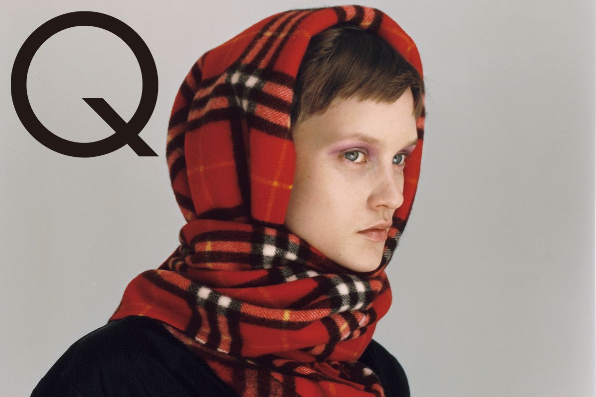 女王陛下風クラシックなストール巻きで、優雅な防寒。【24. Queen Elizabeth | 大人の新ベーシックAtoZ】 | TRILL【トリル】