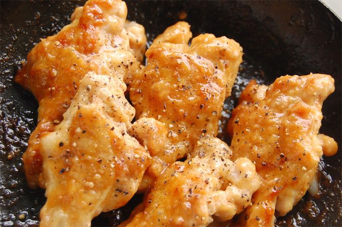 【マッチョのワンパン調理】焼肉のたれ×マヨ♡調味料2つで手羽元が1000倍旨い「悶絶手羽元」に挑戦！ | TRILL【トリル】