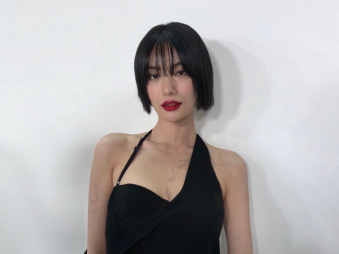 【韓国女優】全身タトゥーを除去中のナナ、大胆ドレスでパリを魅了！タトゥーの跡も注目【PHOTO】 | TRILL【トリル】