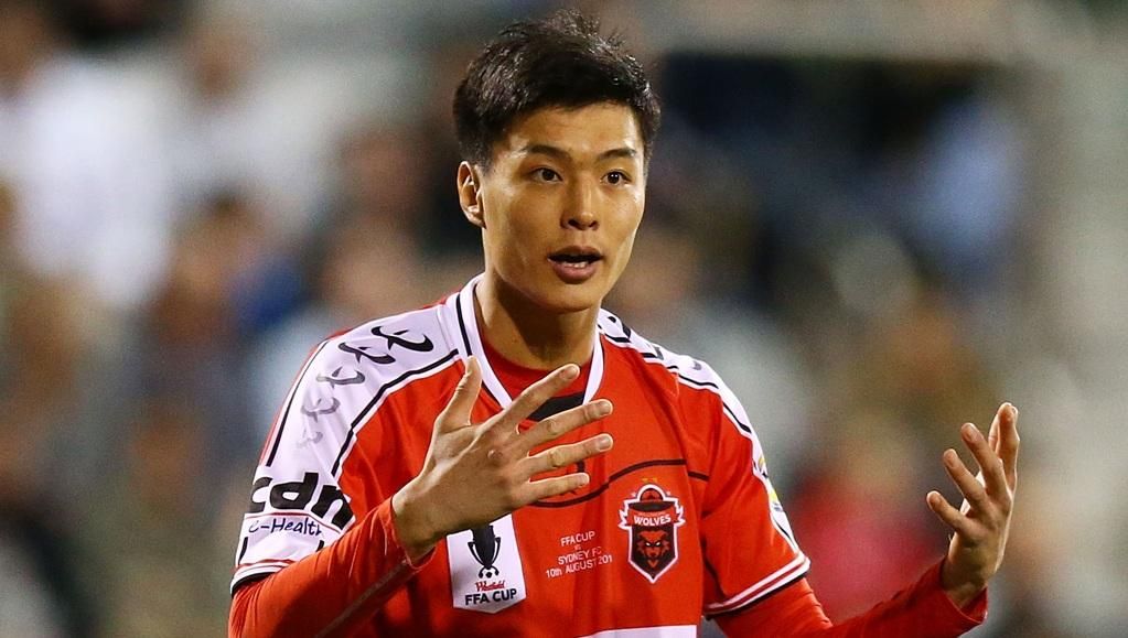 モデルでもある長身日本人選手が見せた神業プレーが海外で話題！「すべてのDFの夢」 | TRILL【トリル】