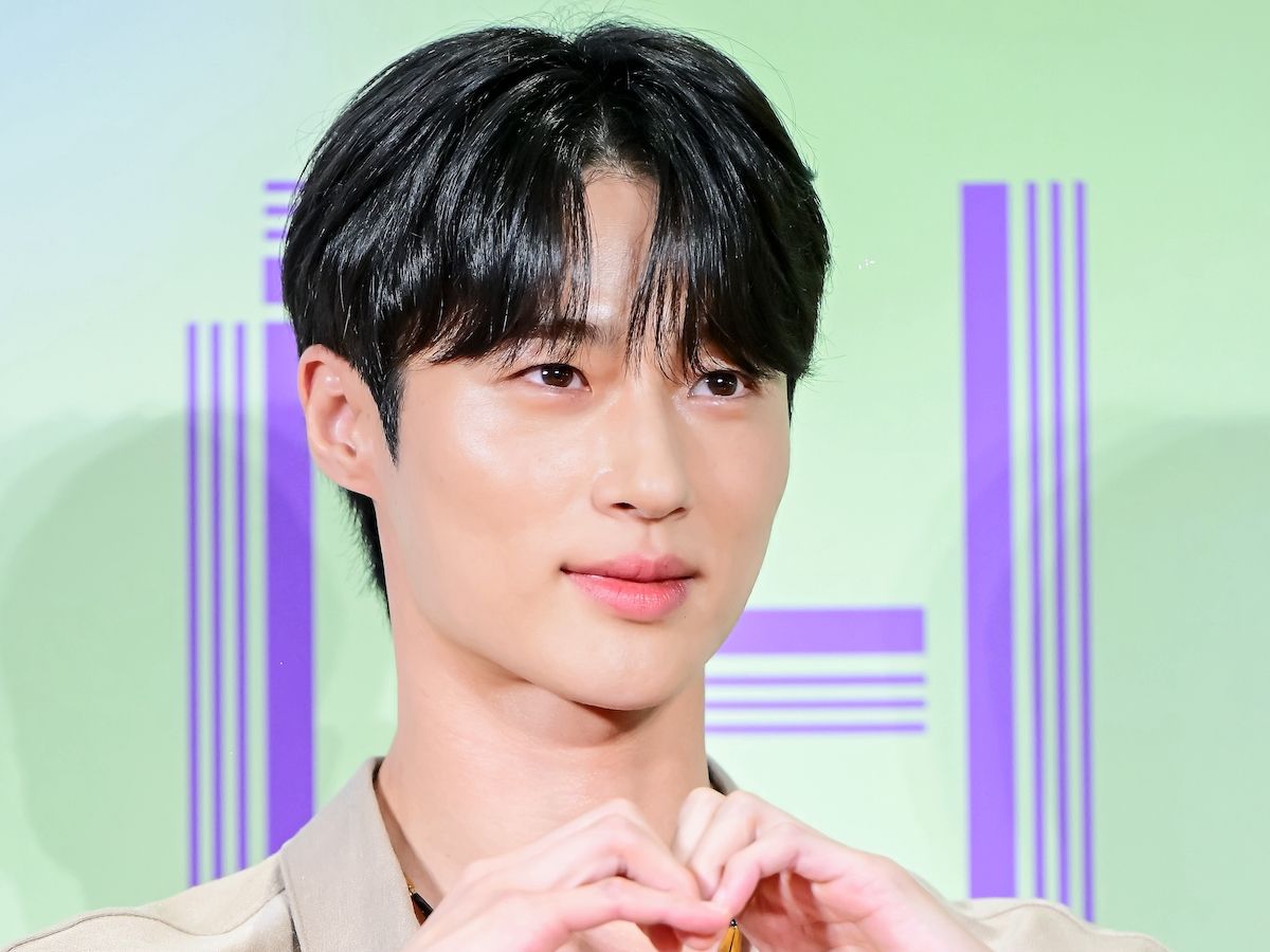 最旬俳優ビョン・ウソク、韓国から日本ファンミーティングに駆け付けたゲストとは!?「ソンジェは永遠」 | TRILL【トリル】