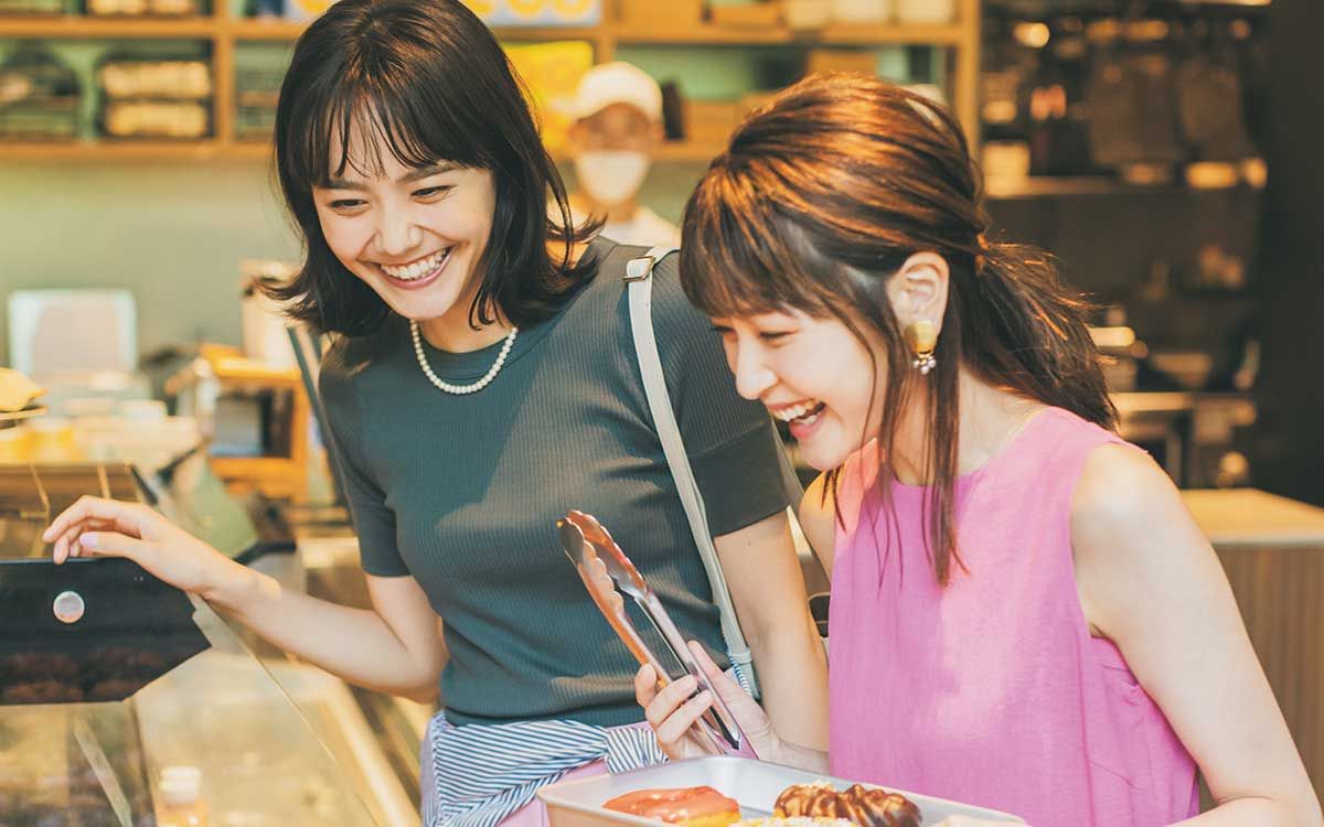 Tシャツとカラーパンツできれいめ残暑大人コーデ【着回しDiary】 | TRILL【トリル】