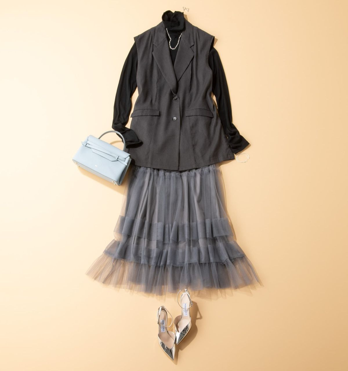 秋冬コーデの盛り上げに欠かせない「チュールスカート」は【テーラードジレ】で甘さ控えめ！ | TRILL【トリル】