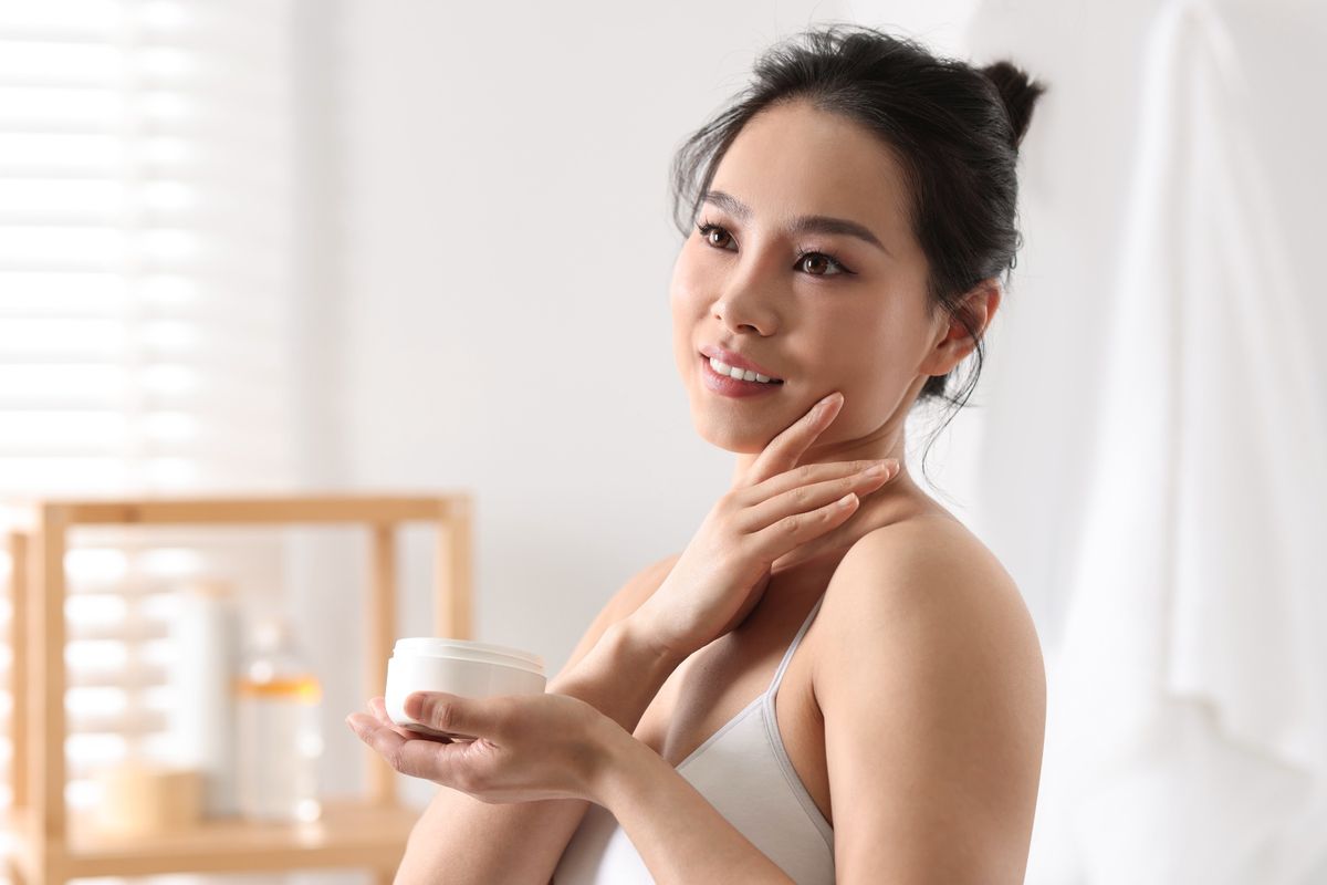 乾燥知らずになる！？40・50代に使ってほしいクリーム3つ | TRILL【トリル】