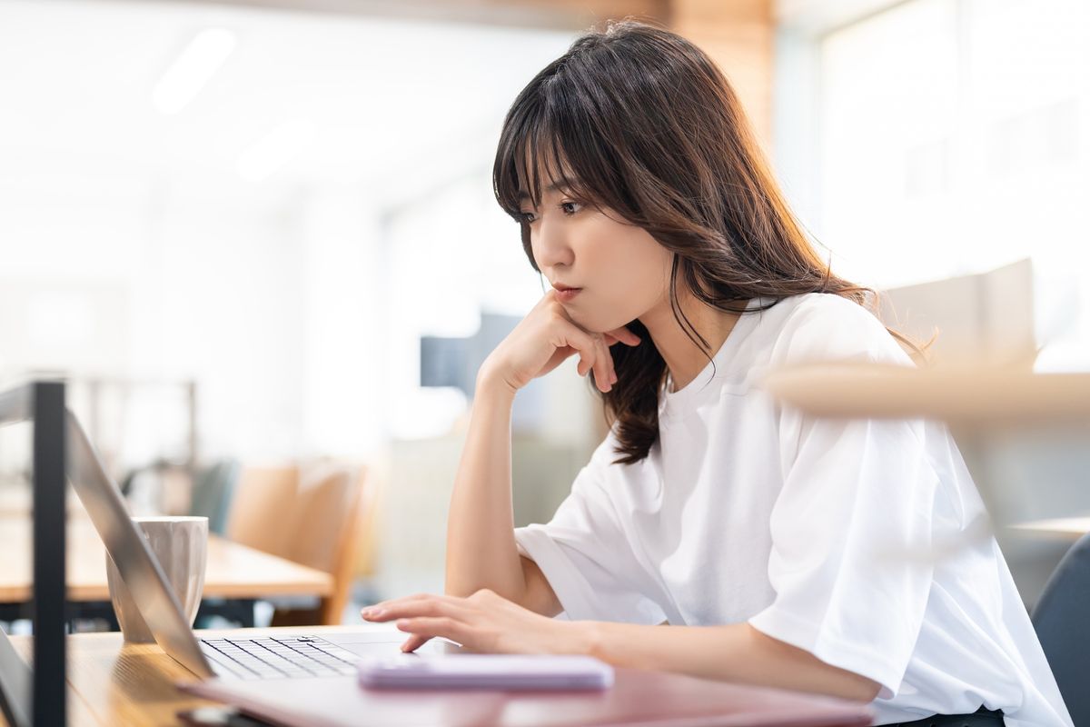 「要返信」はNG？！ 知らないと恥ずかしい【ビジネスメールのNGマナー】とは？ | TRILL【トリル】