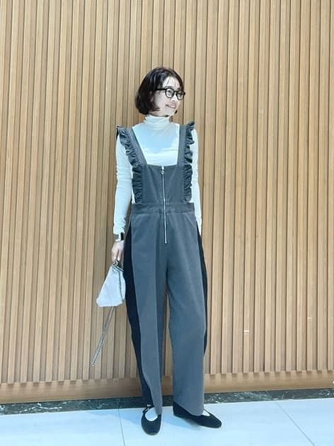 STORY認定スタイリストもイチオシの楽ちんアイテム！【ジャンスカ・サロペ】コーデ3選 | TRILL【トリル】