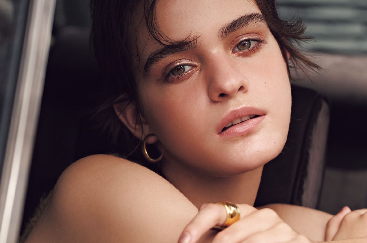 メイクが上手くなる「今っぽい色」人気ヘアメイクが選んだ「とくにいい色」 | TRILL【トリル】