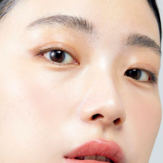 【イガリメイク】3ステップで鼻筋がスーッと！「鼻筋エントランス」で小顔効果UP | TRILL【トリル】