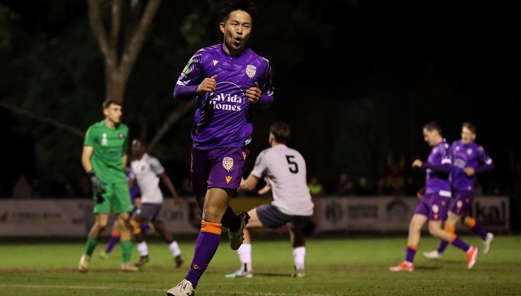 【インタビュー】豪州セミプロからAリーグへ！14年ぶりの快挙を果たしたパース・グローリーMF青山景昌の再挑戦 | TRILL【トリル】