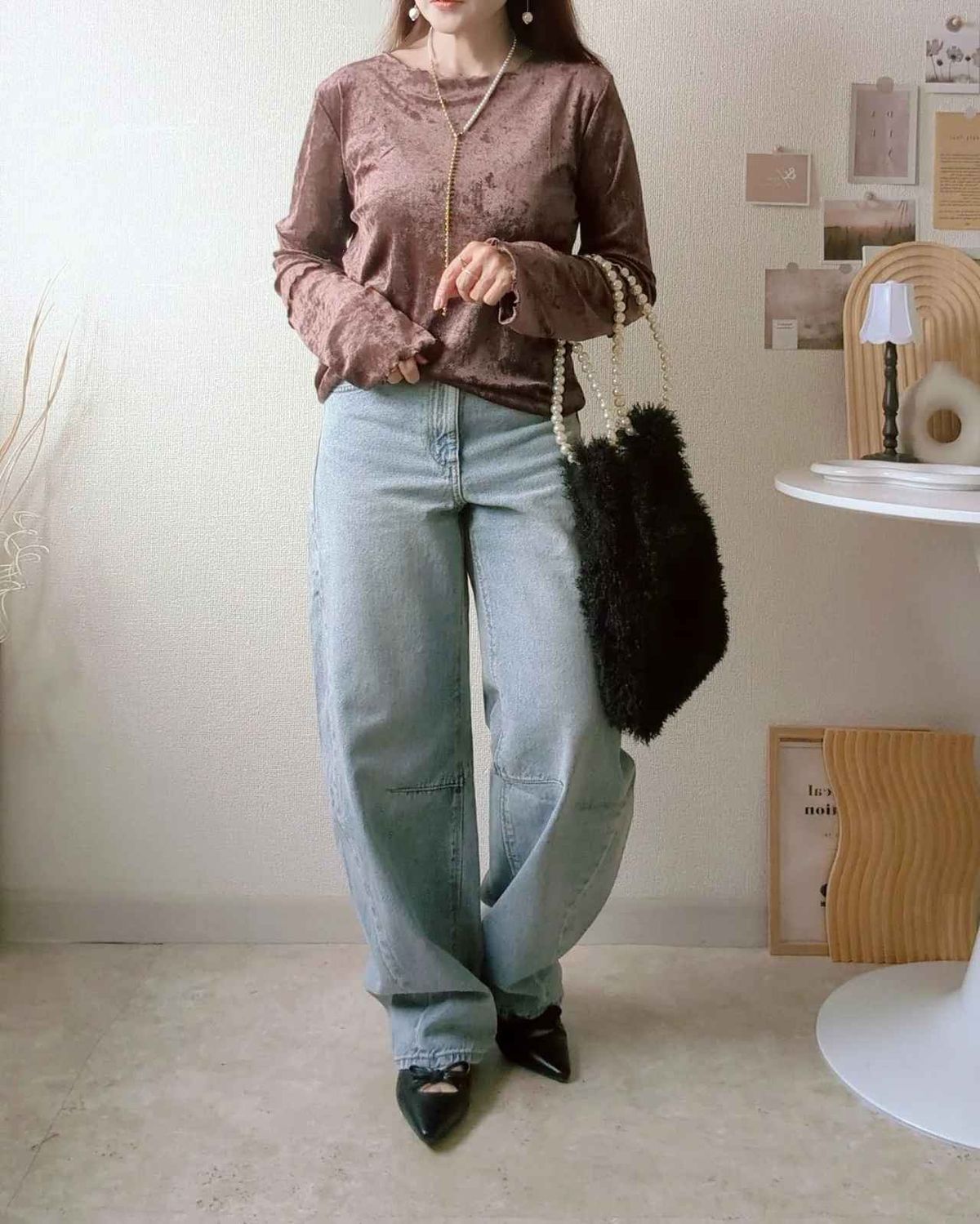 飛ぶように売れてる！【GU】1本でオシャレ見えする「人気ジーンズ」 | TRILL【トリル】