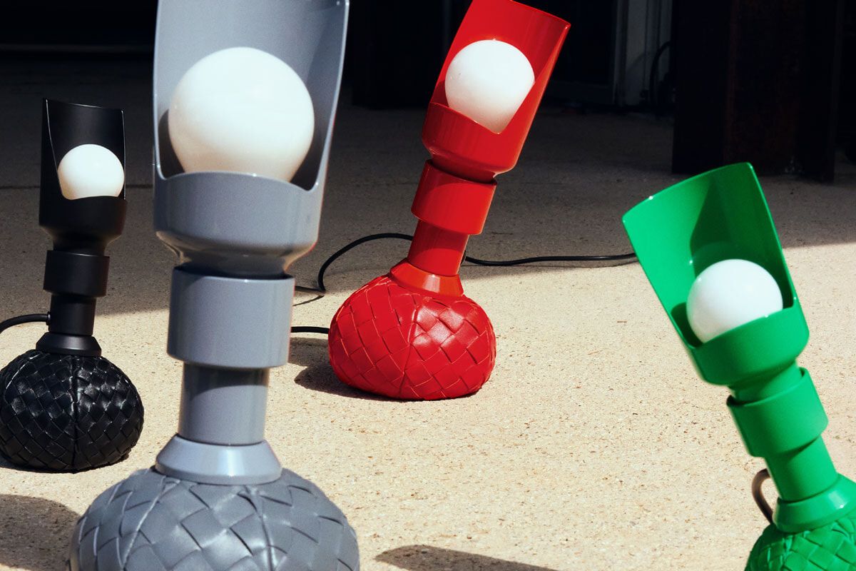 ボッテガ・ヴェネタがフロスとコラボ。アイコニックなランプのスペシャルエディションを制作。 | TRILL【トリル】