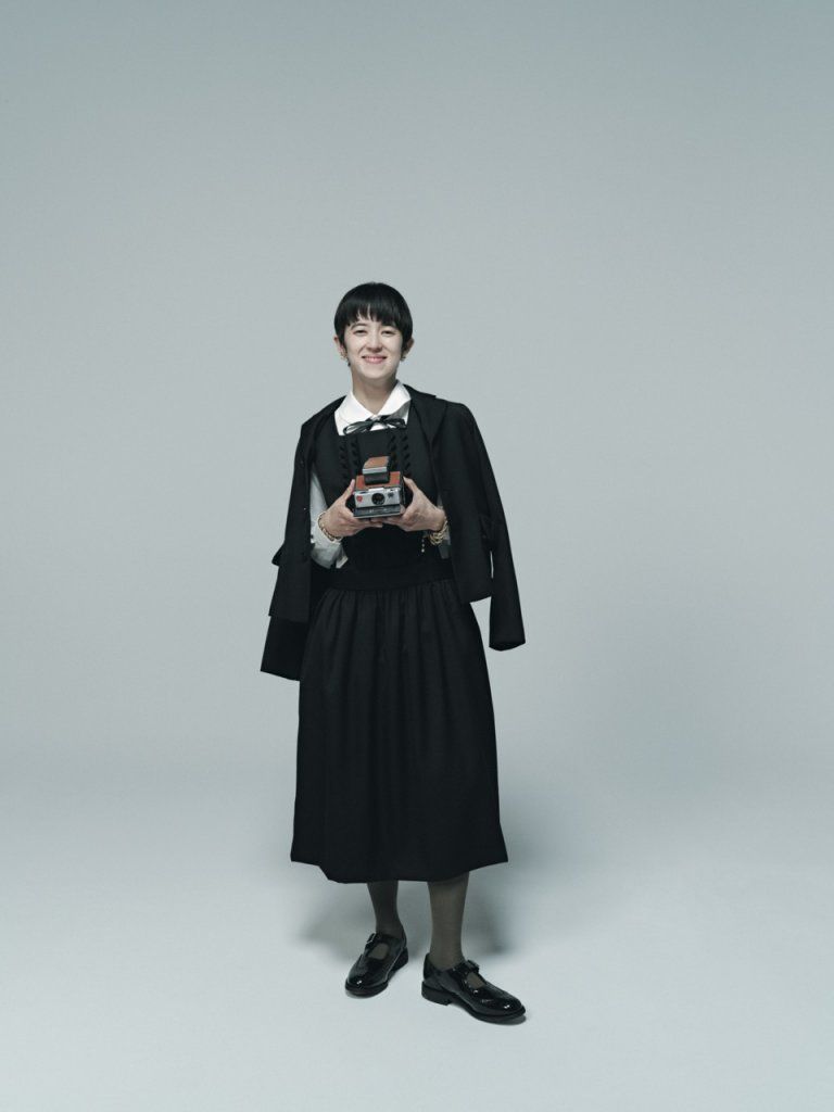 コーデを引き立てる、さりげないアクセント。イームズ夫妻の粋な着こなし③【イームズファッション】 | TRILL【トリル】