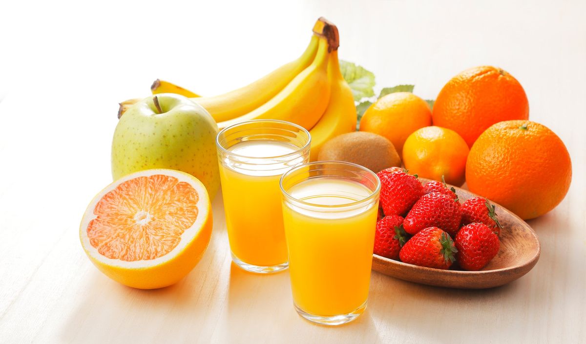 果物は皮むきが面倒…「フルーツジュース」で代わりに栄養を取れるの？管理栄養士が強調するNGポイント | TRILL【トリル】