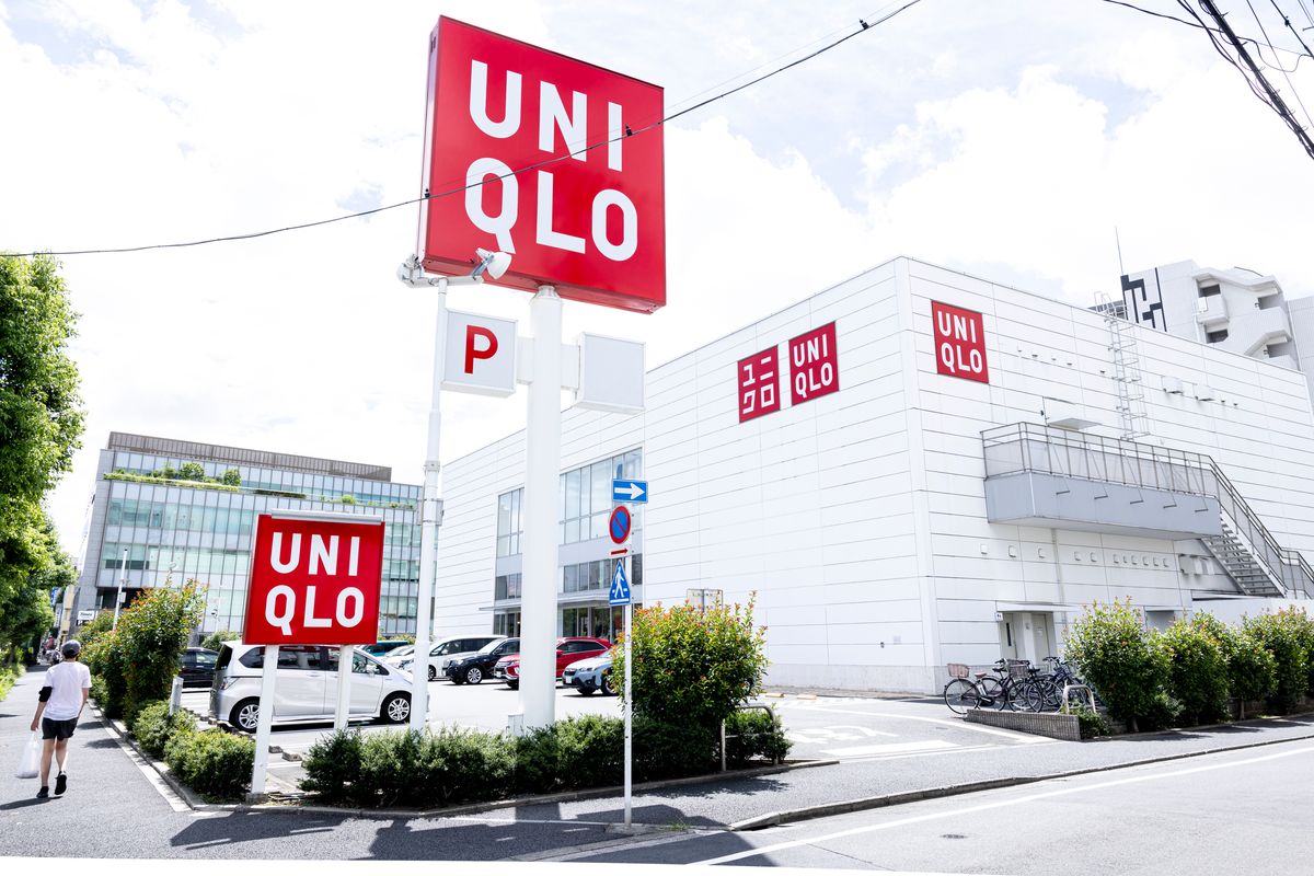 【ユニクロ】“新作1990円アイテム”が大人気！あまりの優秀さに「UVカット機能付きなのに安い」「2色買い」の声も！ | TRILL【トリル】