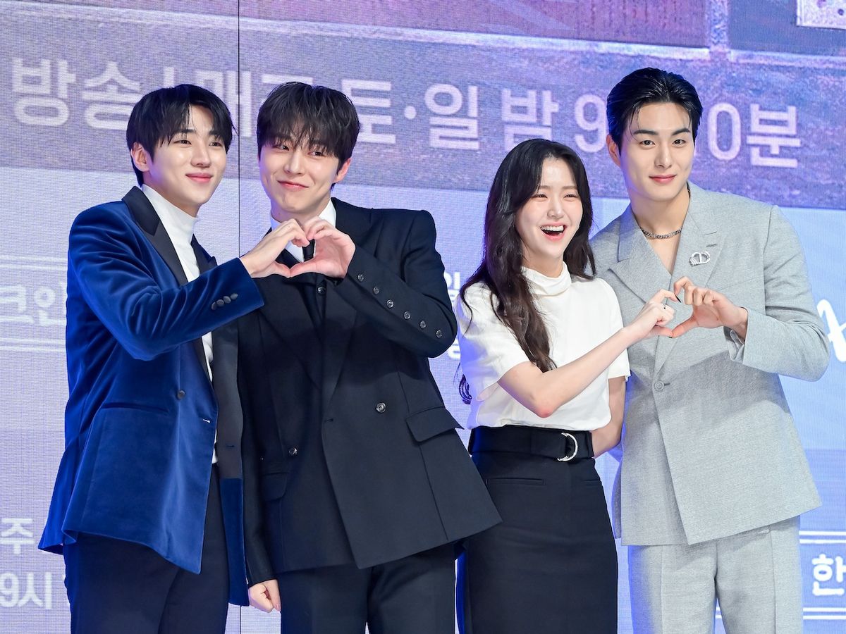 新時代劇『チェックイン漢陽』監督が『成均館スキャンダル』との違いをアピール「架空の空間が…」 | TRILL【トリル】